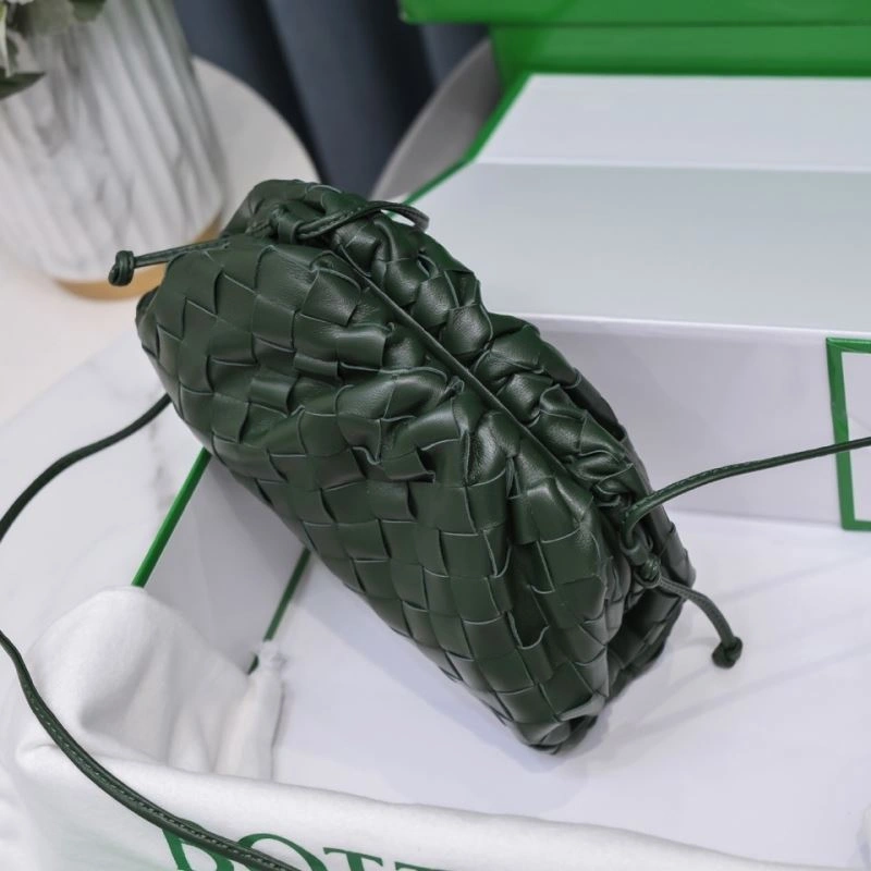 Economical Bottega Veneta Pouch Clutch Bags