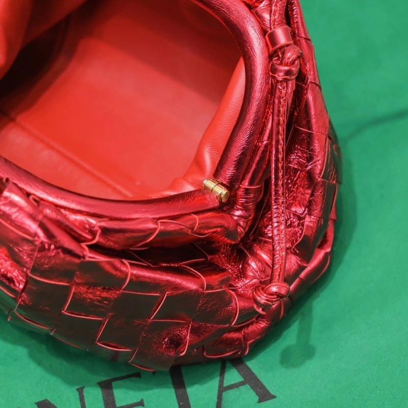 Cut-rate Bottega Veneta Pouch Clutch Bags