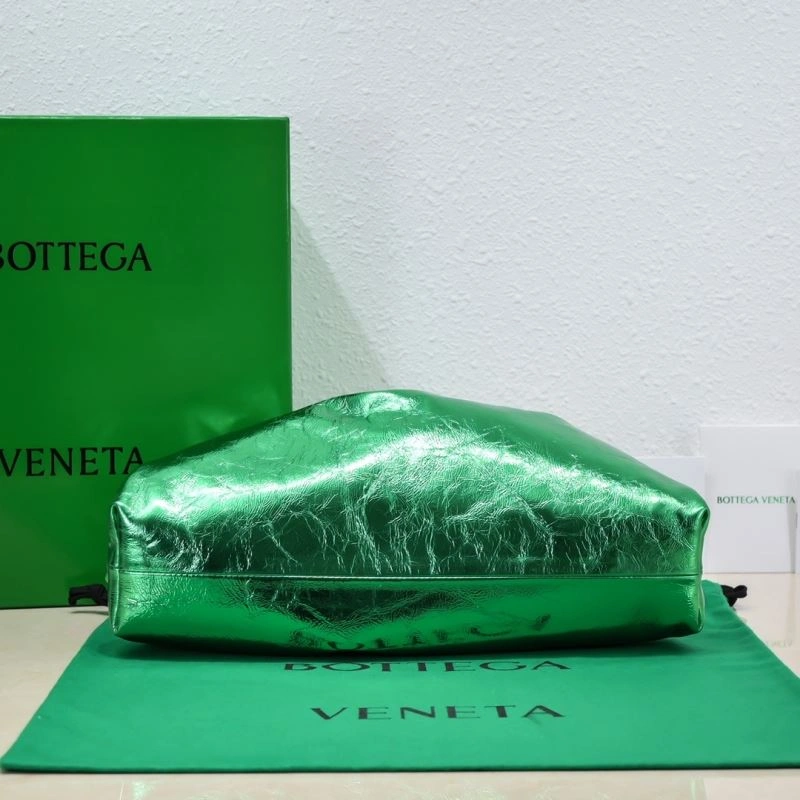 Indistinguishable Bottega Veneta Pouch Clutch Bags