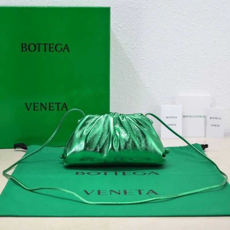 Inexpensive Bottega Veneta Pouch Clutch Bags