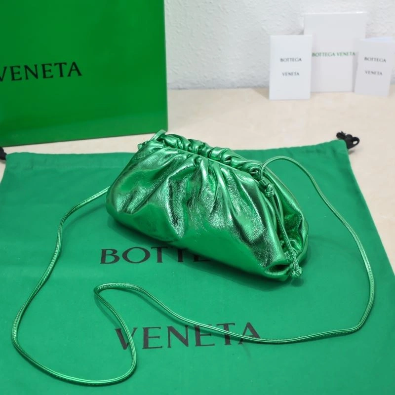 Inexpensive Bottega Veneta Pouch Clutch Bags