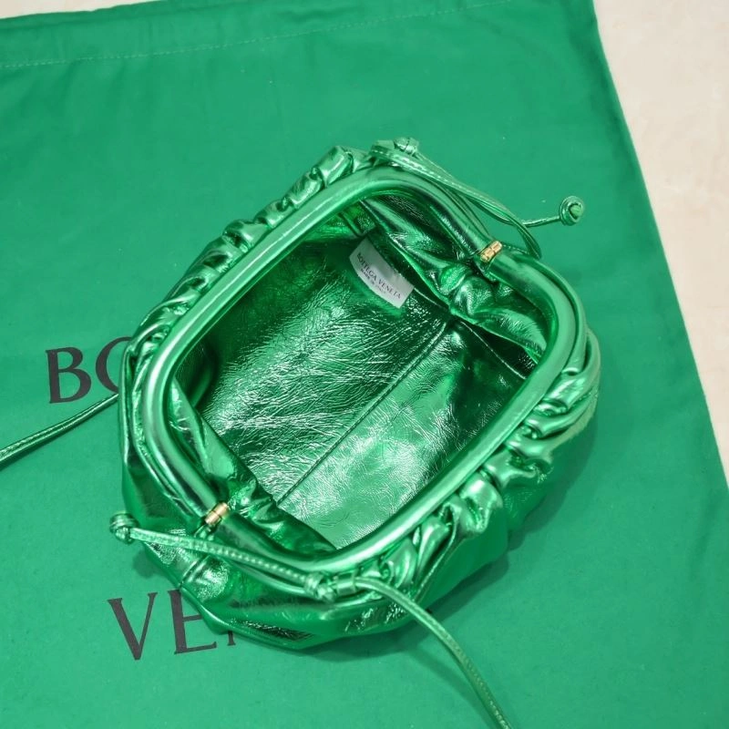 Inexpensive Bottega Veneta Pouch Clutch Bags