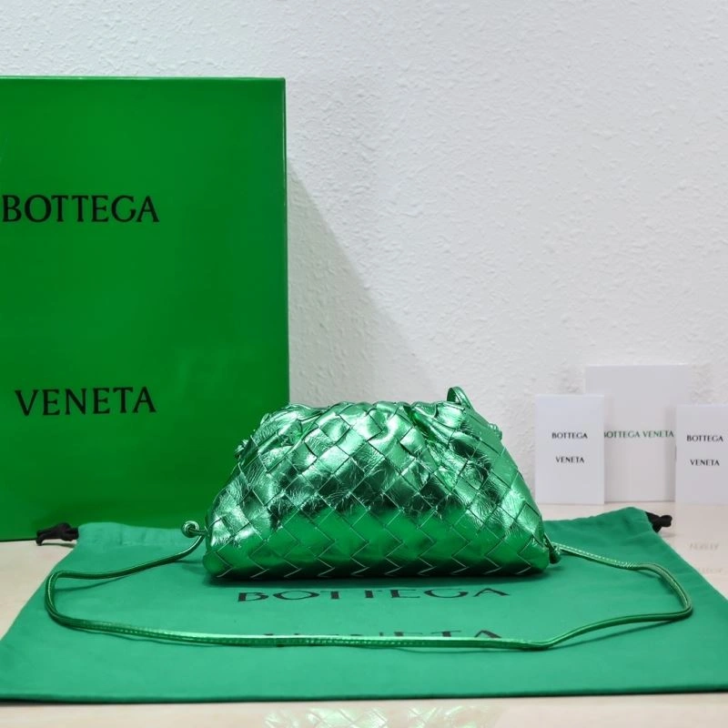 Top mirror Bottega Veneta Pouch Clutch Bags