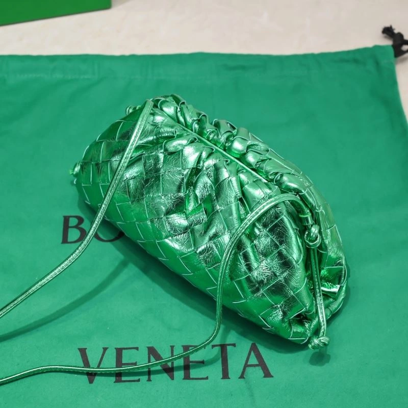 Top mirror Bottega Veneta Pouch Clutch Bags