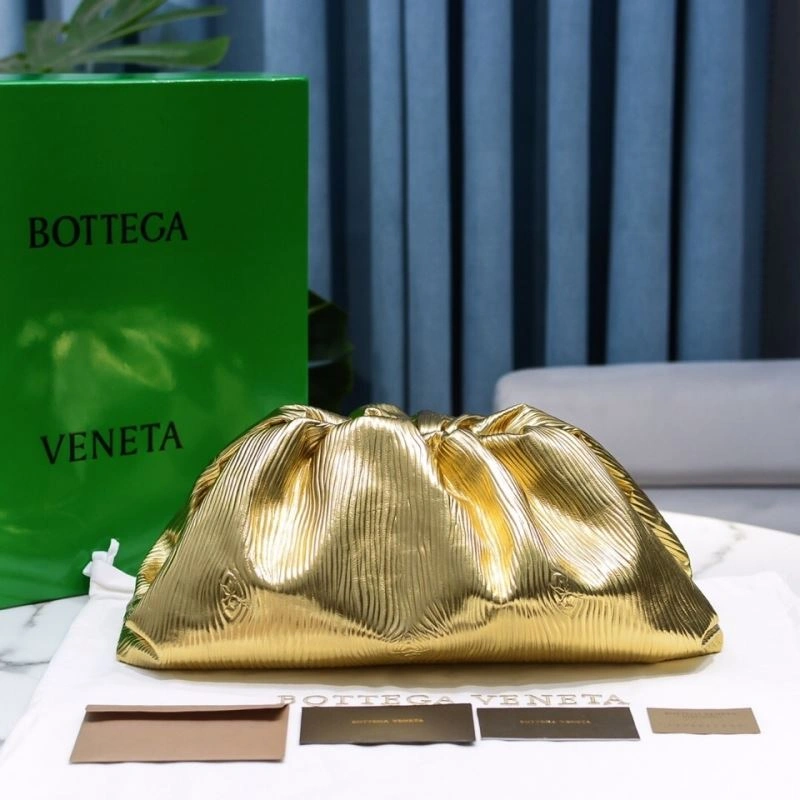 Real Bottega Veneta Pouch Clutch Bags