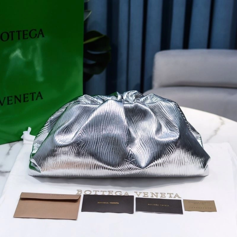Official Bottega Veneta Pouch Clutch Bags