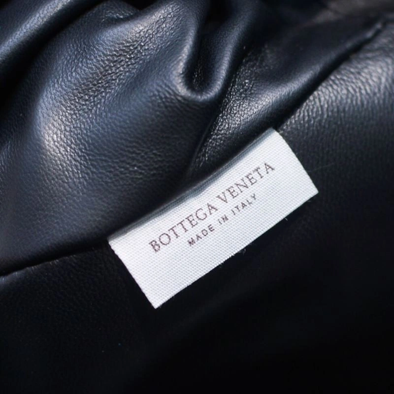 Official Bottega Veneta Pouch Clutch Bags