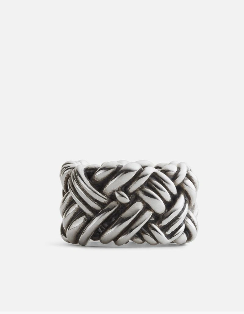 Indistinguishable Bottega Veneta Rings