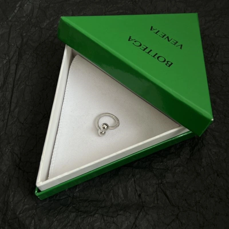 Inexpensive Bottega Veneta Rings