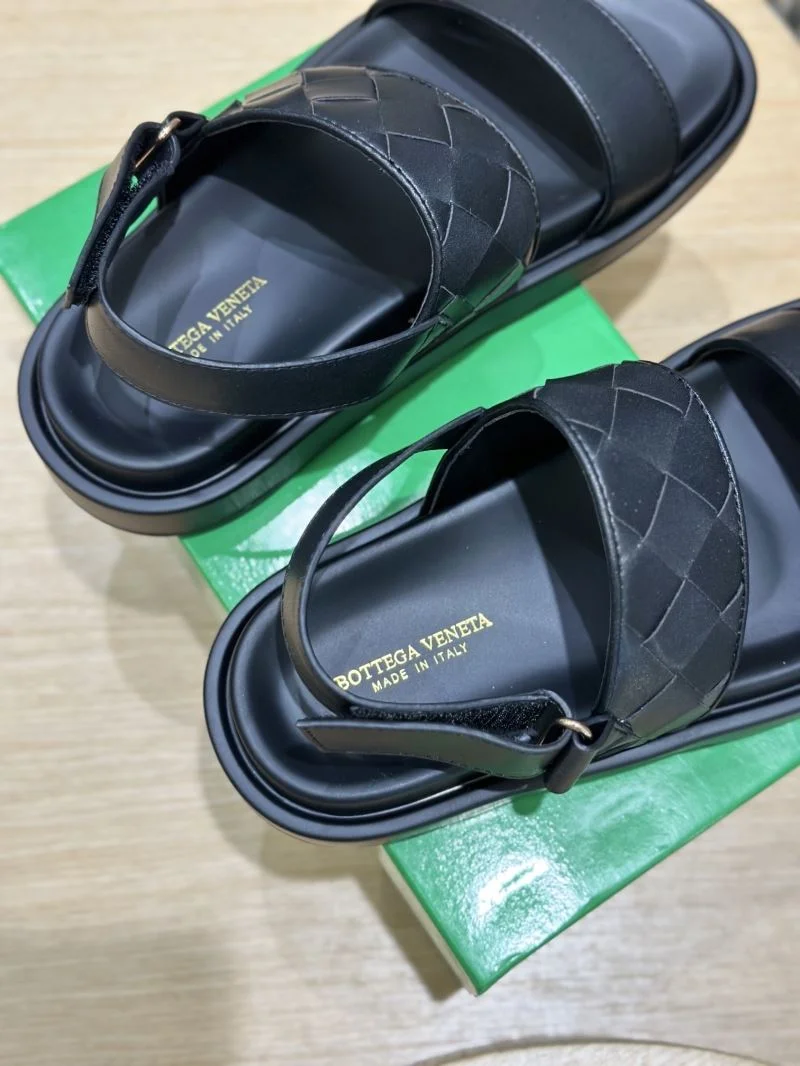 Accurate model Bottega Veneta Sandals