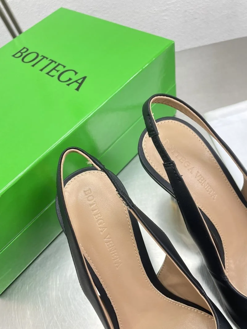 Brand-authenticated Bottega Veneta Sandals