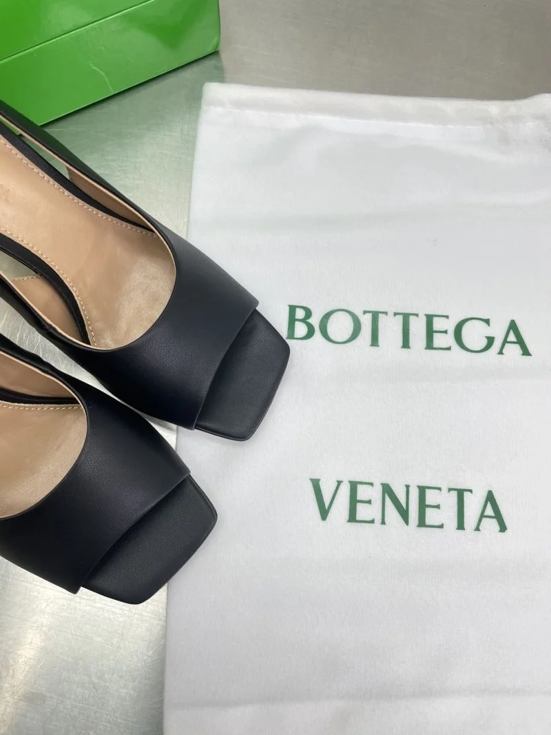 Brand-authenticated Bottega Veneta Sandals
