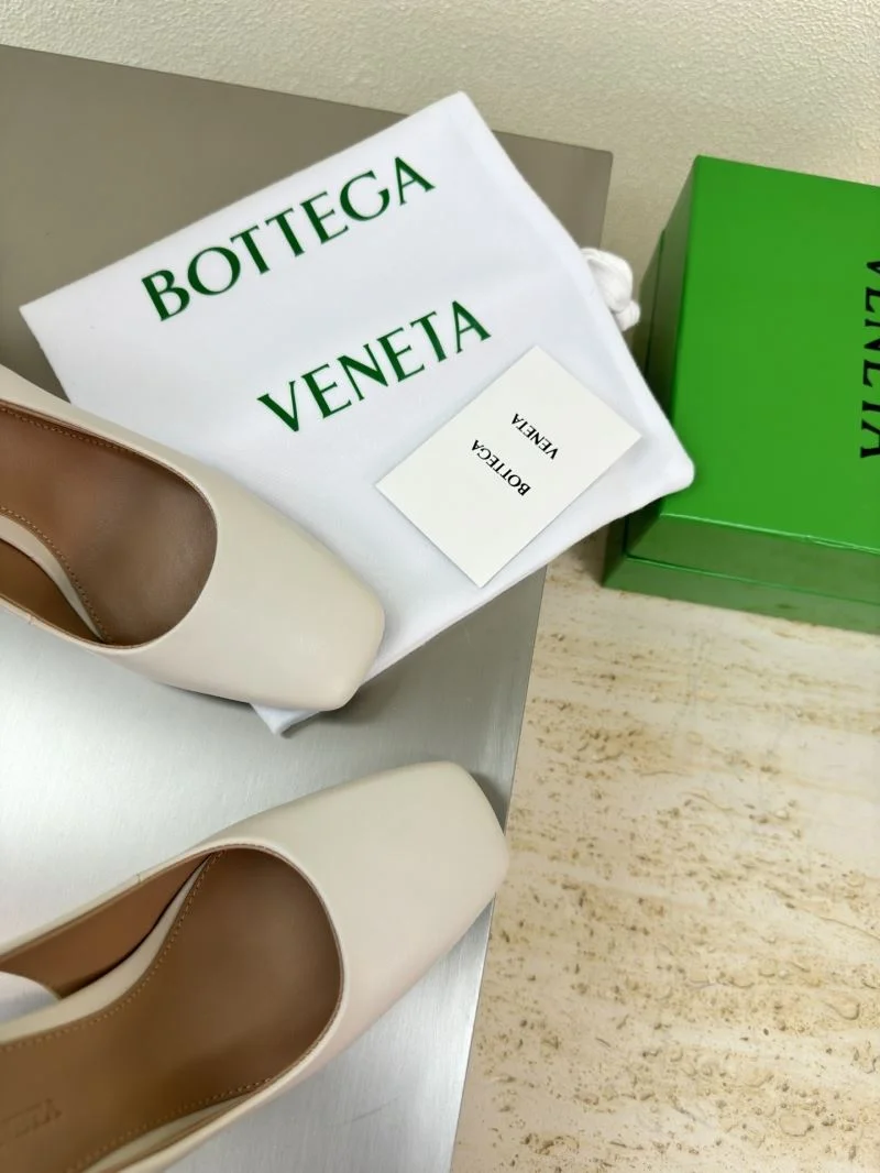 Brand-authenticated Bottega Veneta Sandals