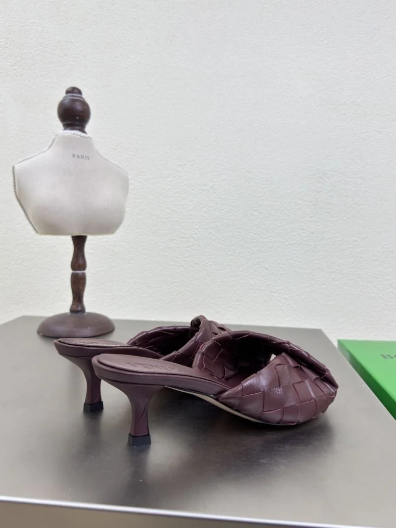 Accurate model Bottega Veneta Sandals