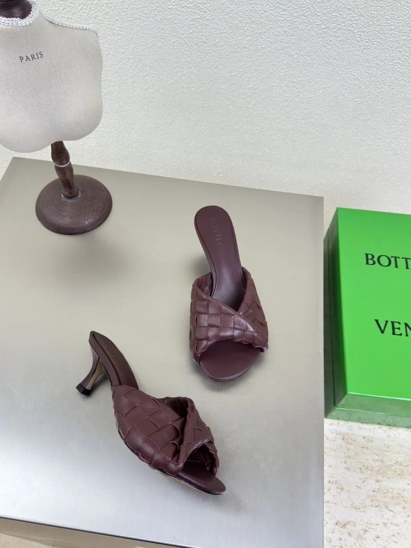 Accurate model Bottega Veneta Sandals