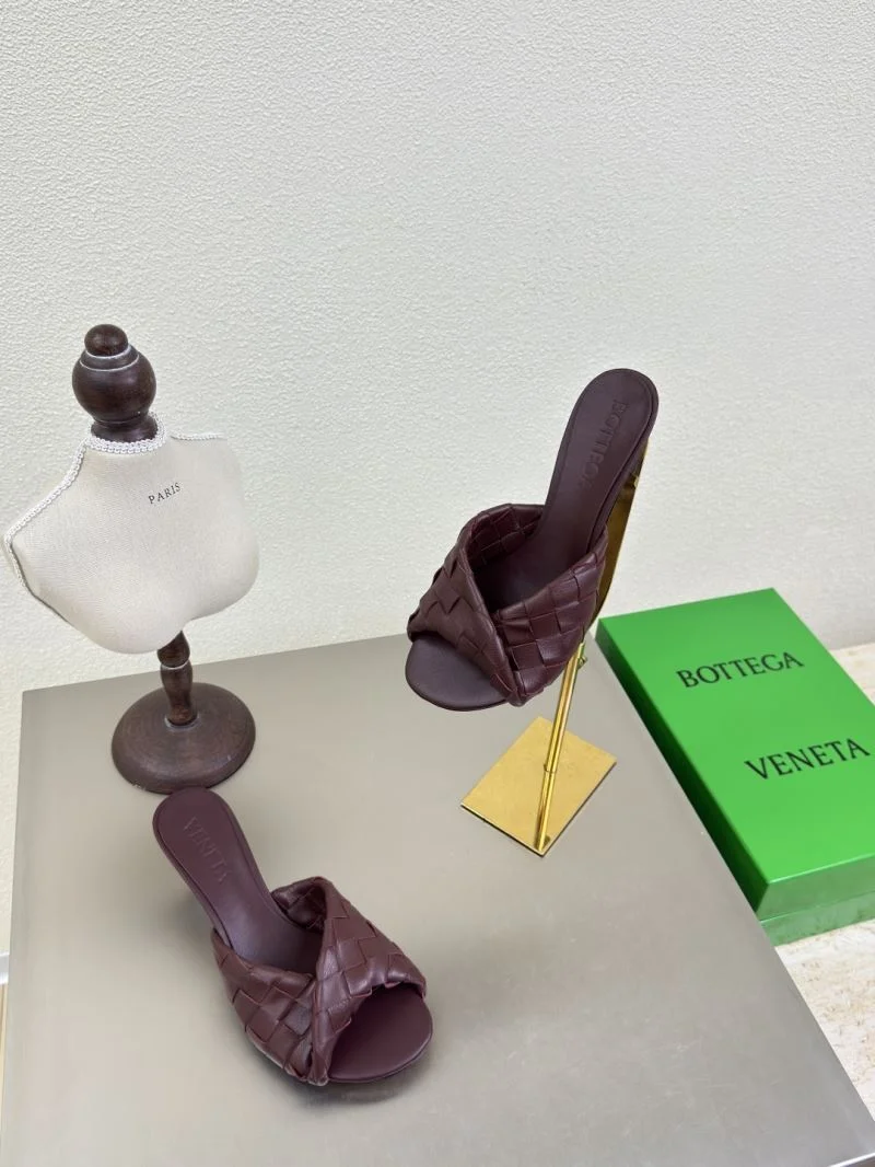 Accurate model Bottega Veneta Sandals