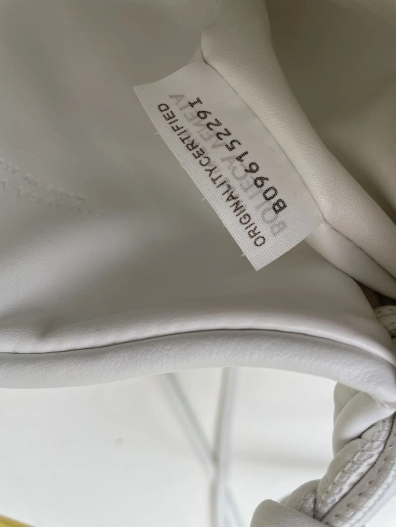 Accurate model Bottega Veneta Satchel Bags
