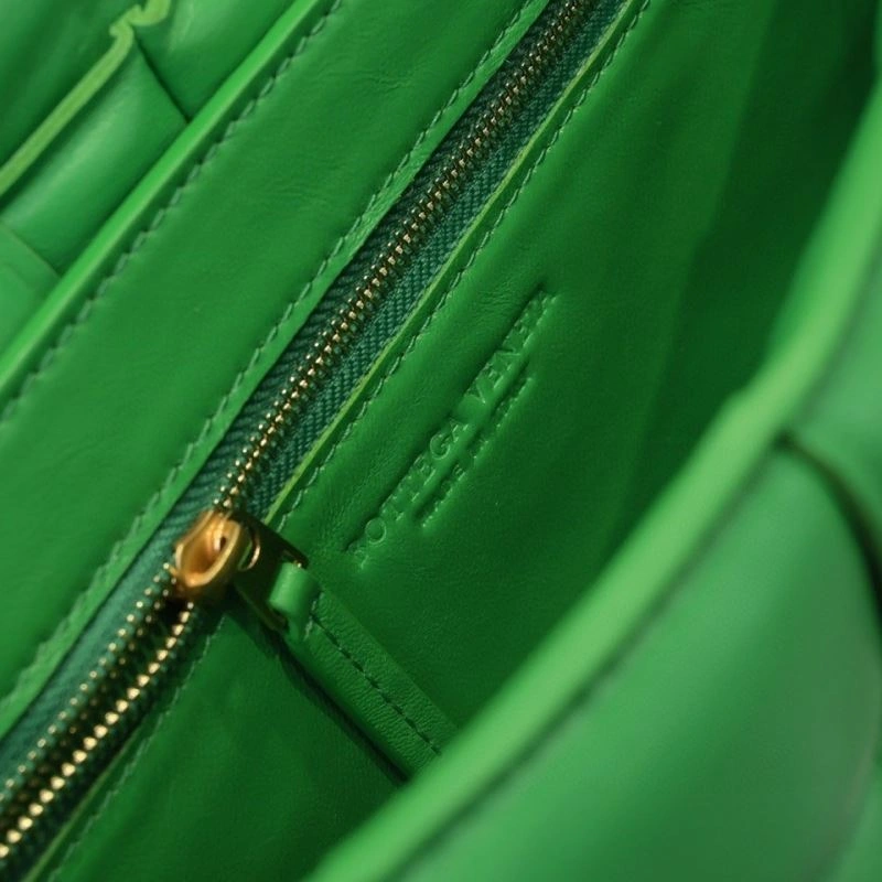 Indistinguishable Bottega Veneta Satchel Bags