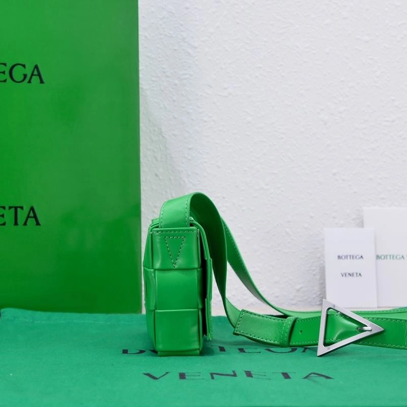 Accurate model Bottega Veneta Satchel Bags