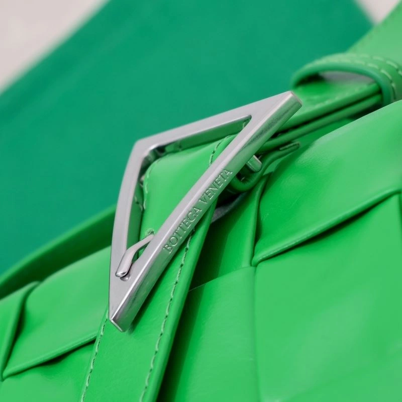 Accurate model Bottega Veneta Satchel Bags