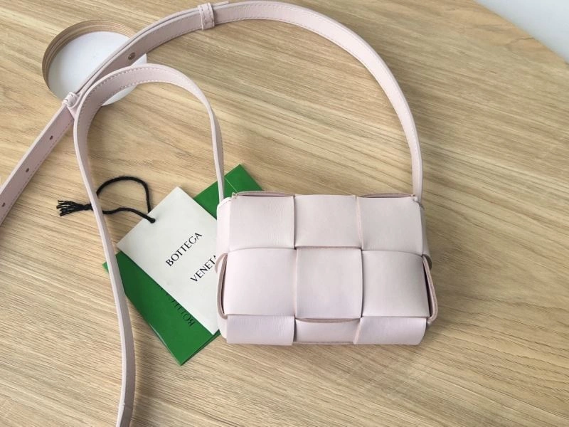 Accurate model Bottega Veneta Satchel Bags