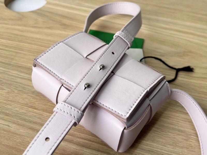 Accurate model Bottega Veneta Satchel Bags
