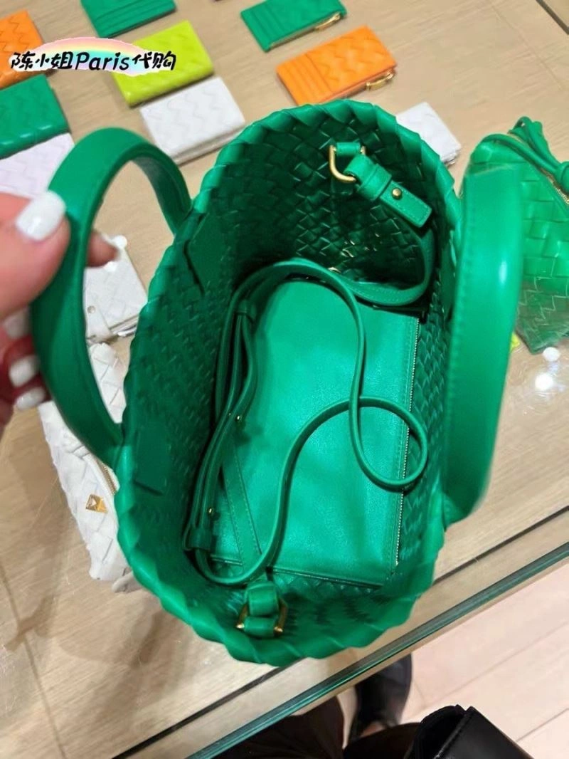 Brand-authenticated Bottega Veneta Satchel Bags