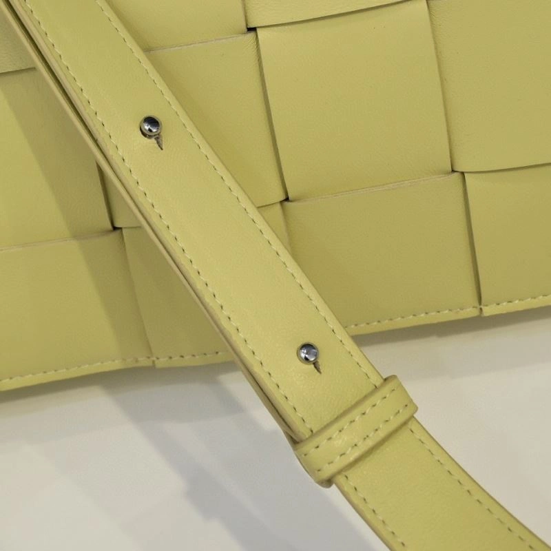Inexpensive Bottega Veneta Satchel Bags