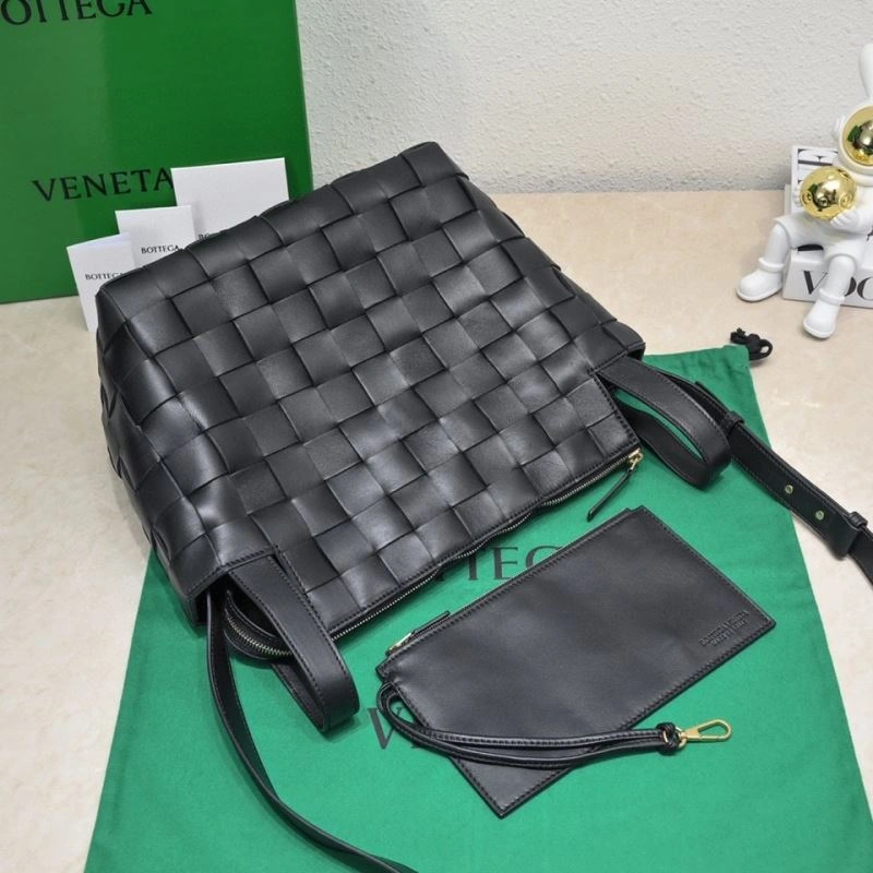Indistinguishable Bottega Veneta Satchel Bags