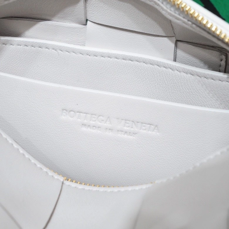 Precise copy Bottega Veneta Satchel Bags