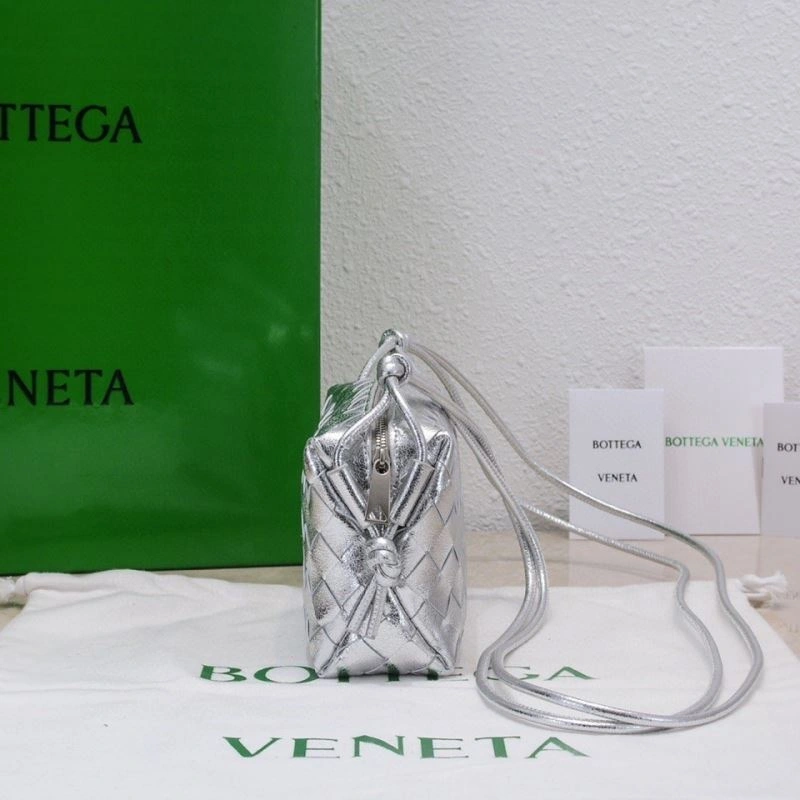 Indistinguishable Bottega Veneta Satchel Bags
