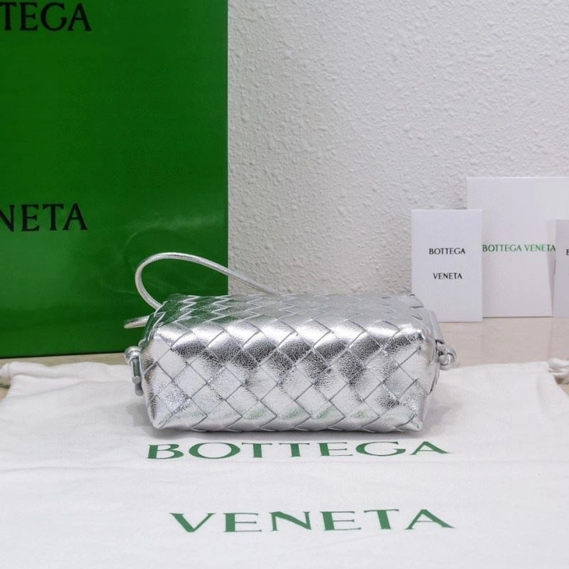 Indistinguishable Bottega Veneta Satchel Bags