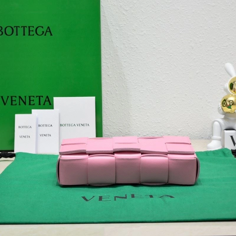 Accurate model Bottega Veneta Satchel Bags