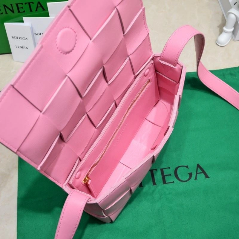 Accurate model Bottega Veneta Satchel Bags