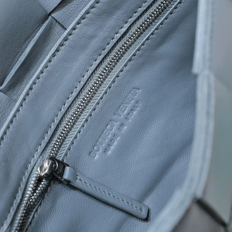 Economical Bottega Veneta Satchel Bags