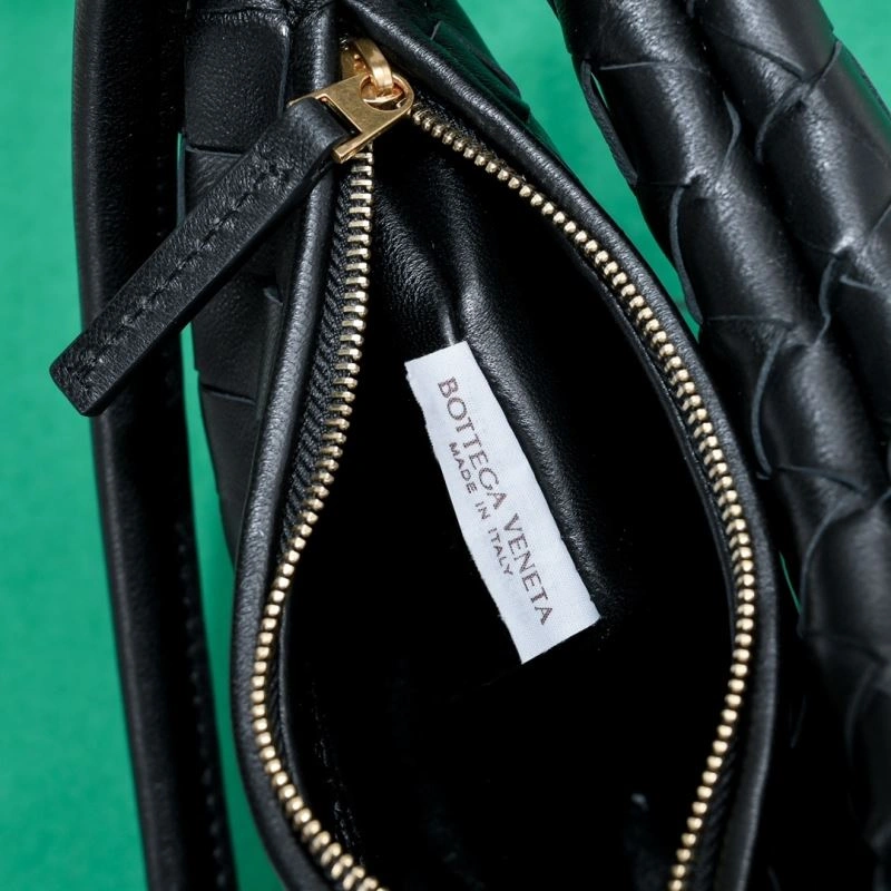 Accurate model Bottega Veneta Satchel Bags