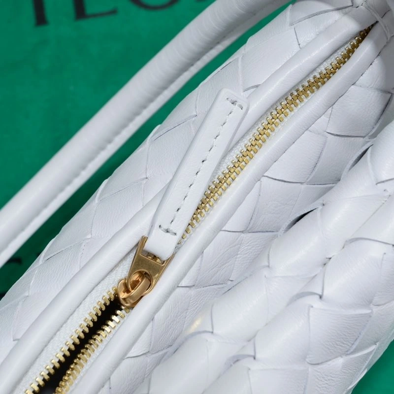 Indistinguishable Bottega Veneta Satchel Bags