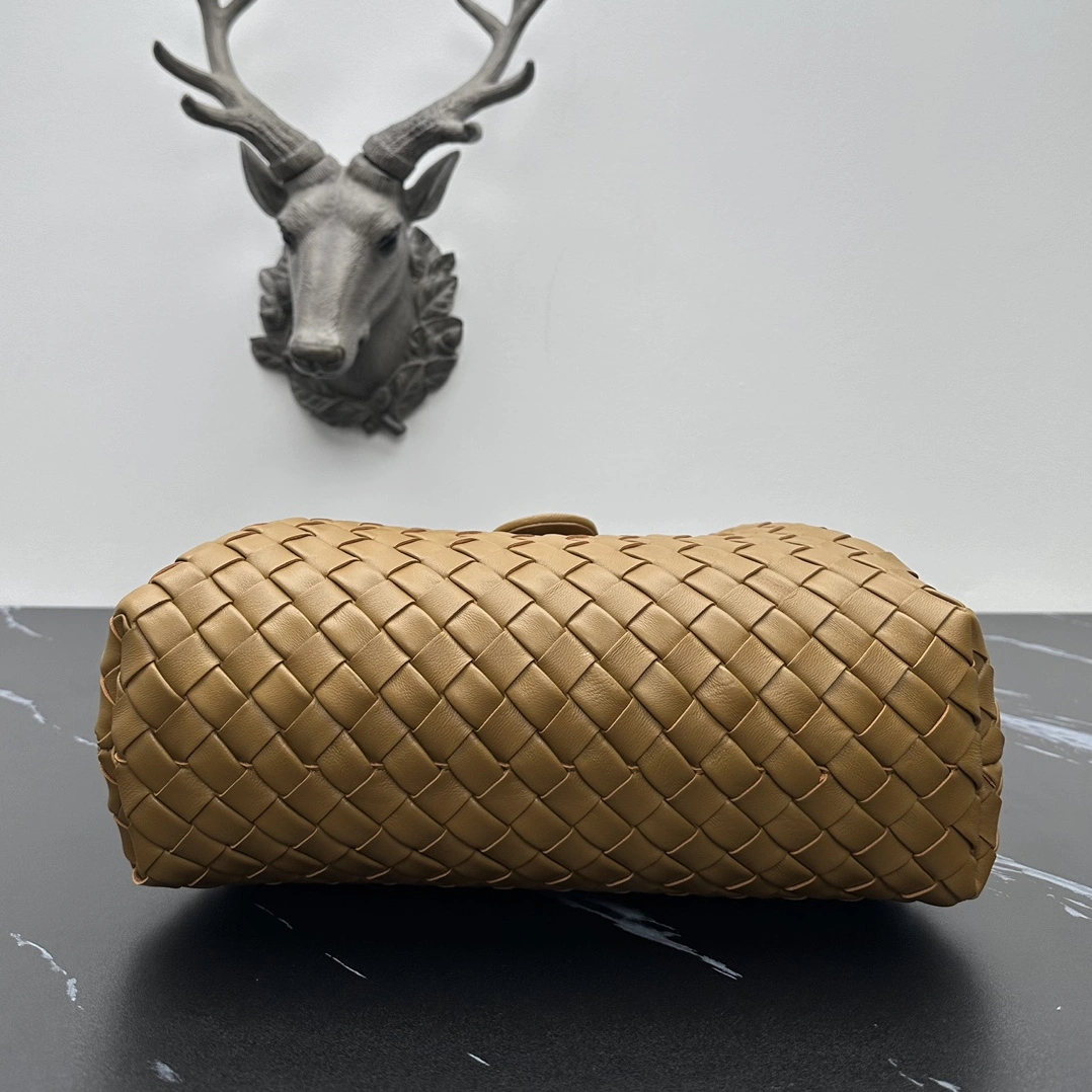 Precise copy Bottega Veneta Satchel Bags