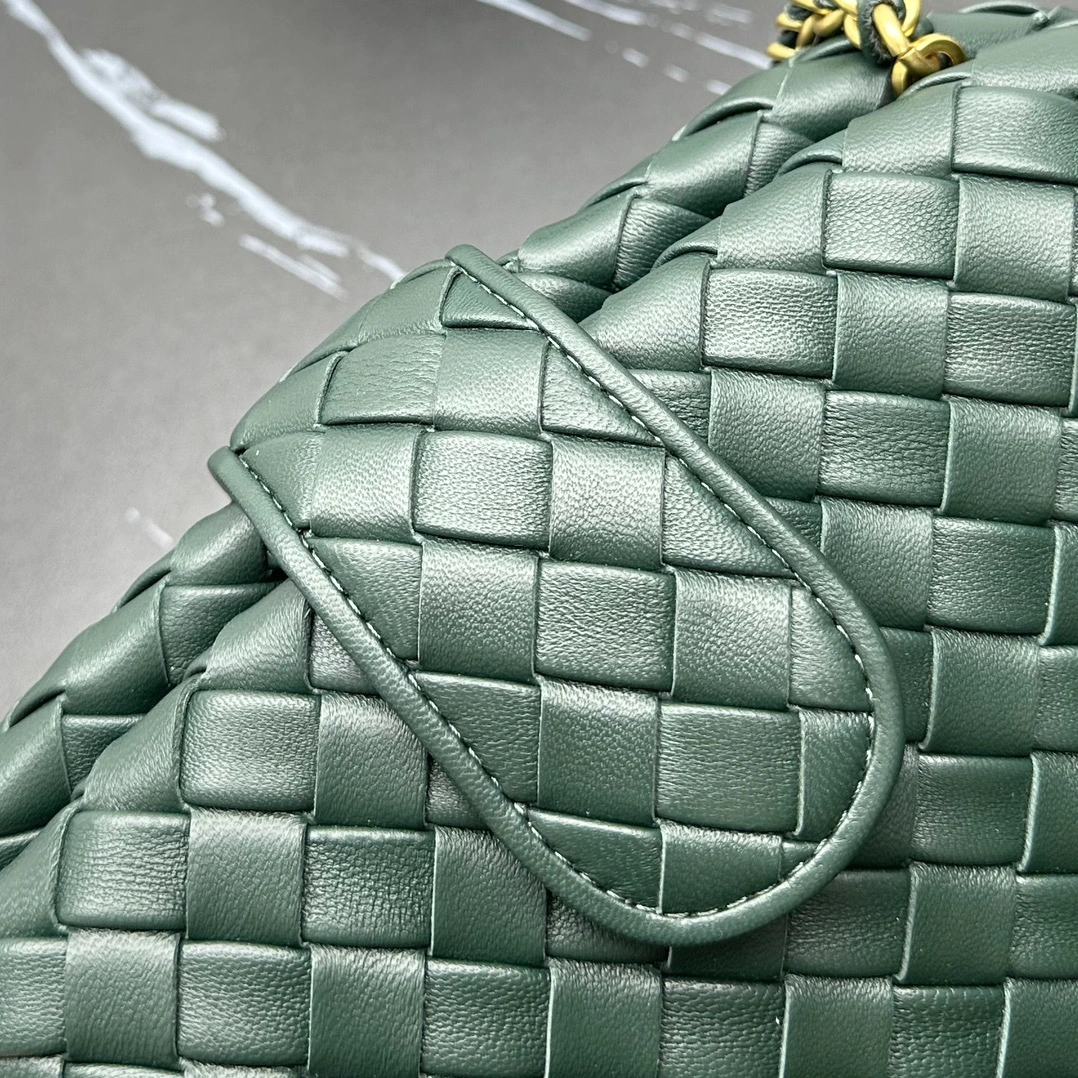Accurate model Bottega Veneta Satchel Bags