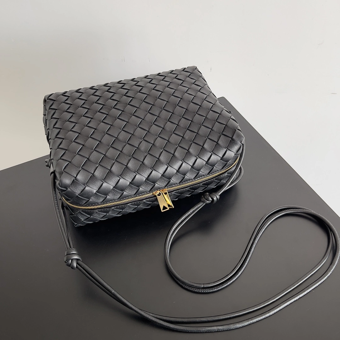 Brand-authenticated Bottega Veneta Satchel Bags