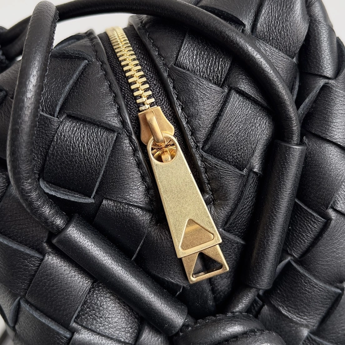 Brand-authenticated Bottega Veneta Satchel Bags