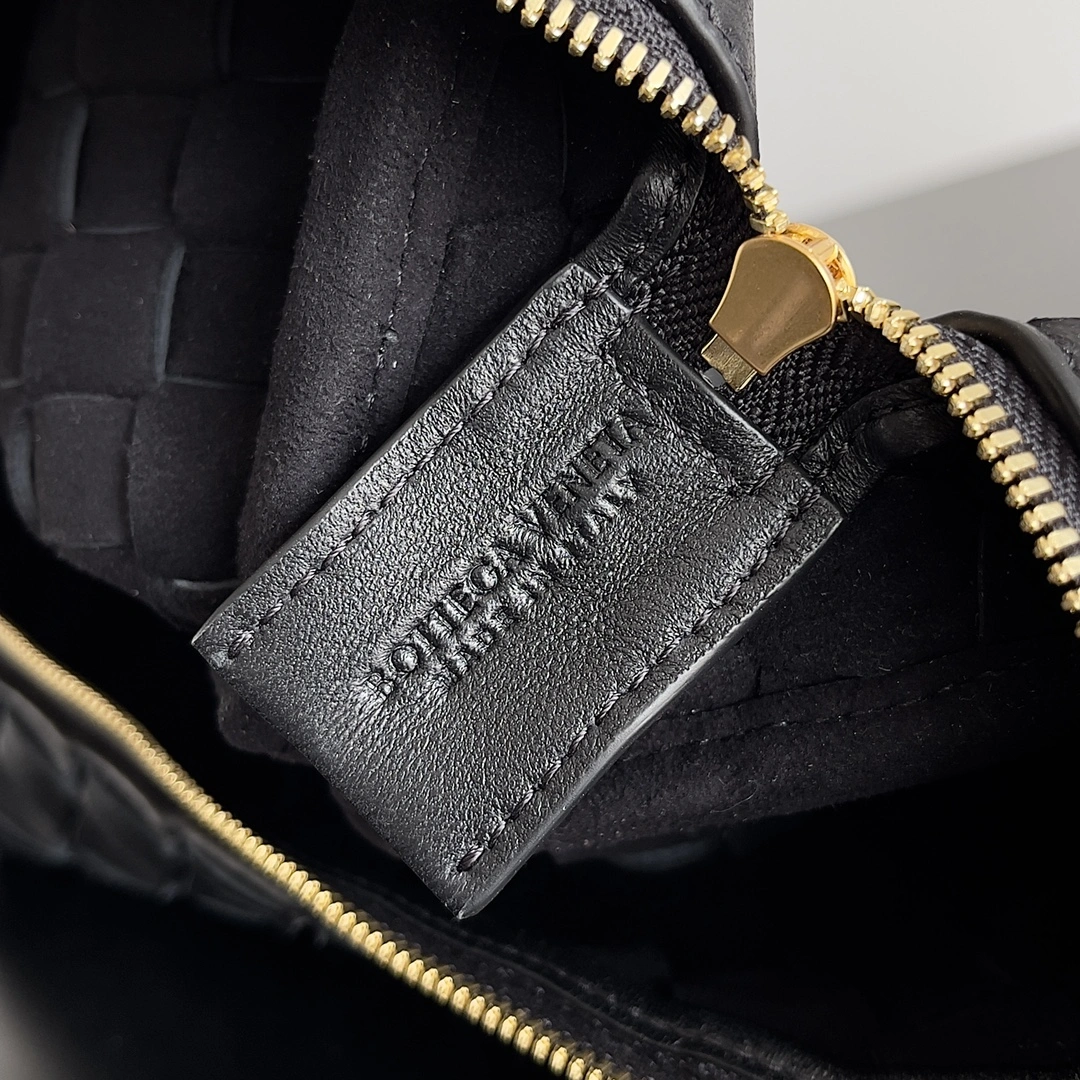 Brand-authenticated Bottega Veneta Satchel Bags