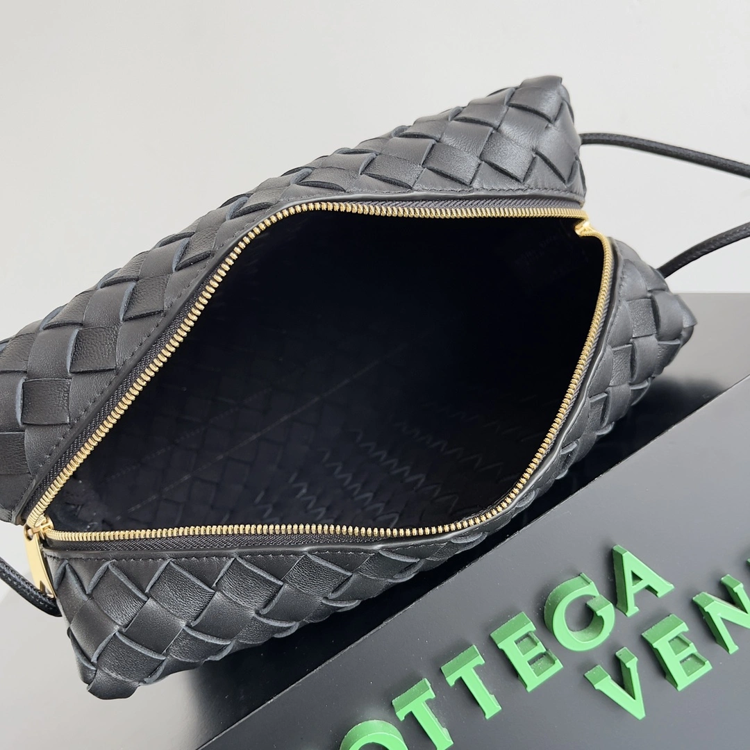 Brand-authenticated Bottega Veneta Satchel Bags