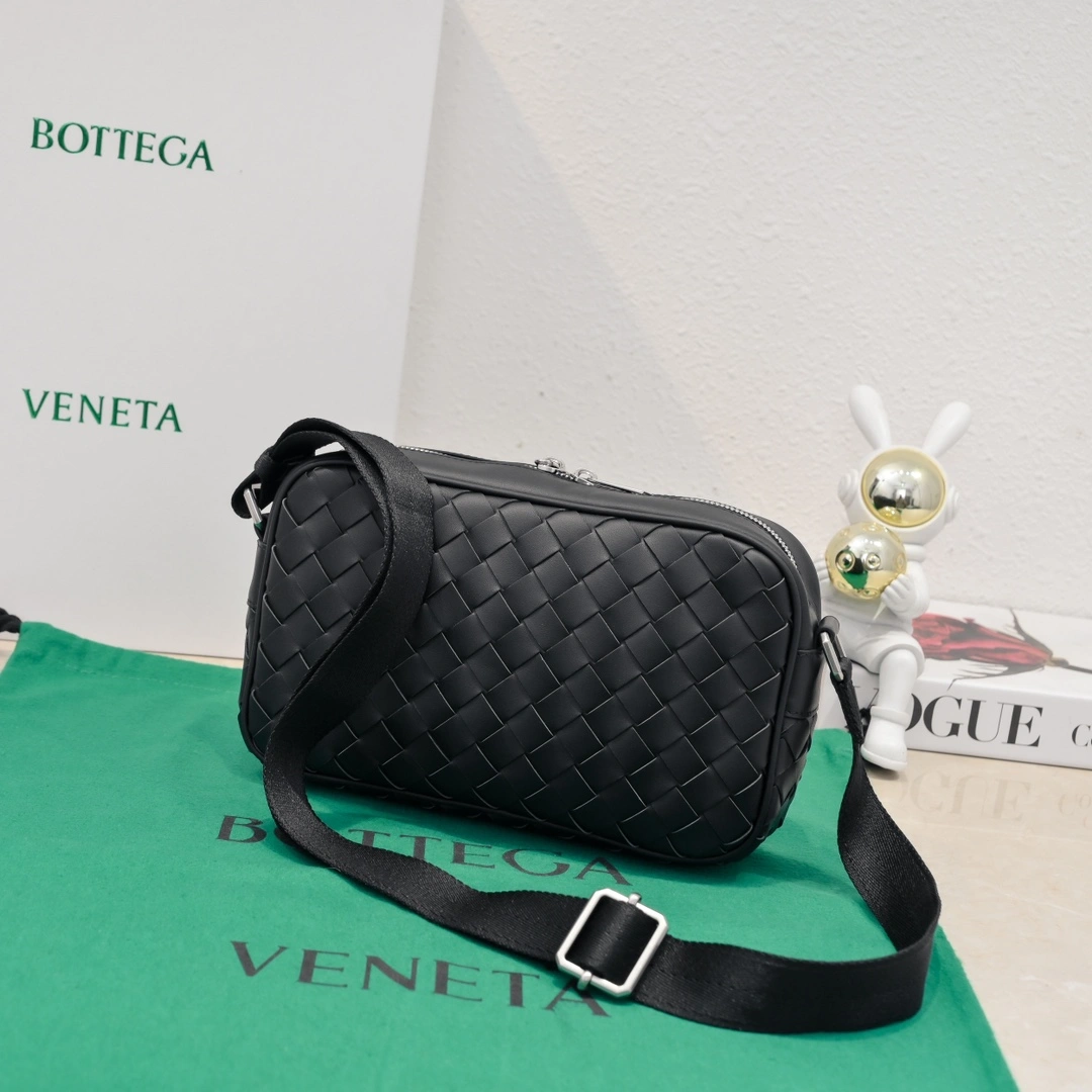 Real Bottega Veneta Satchel Bags
