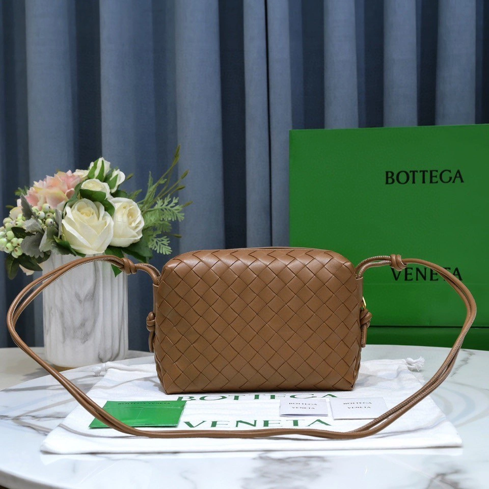 Real Bottega Veneta Satchel Bags
