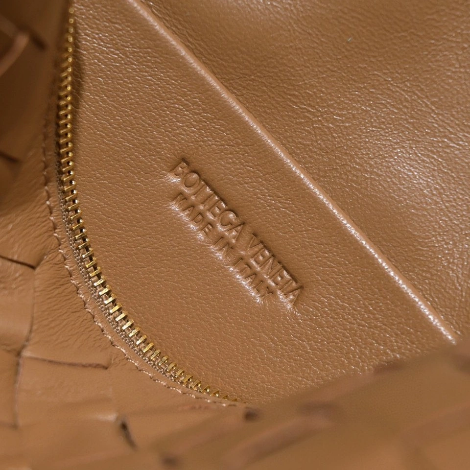 Real Bottega Veneta Satchel Bags