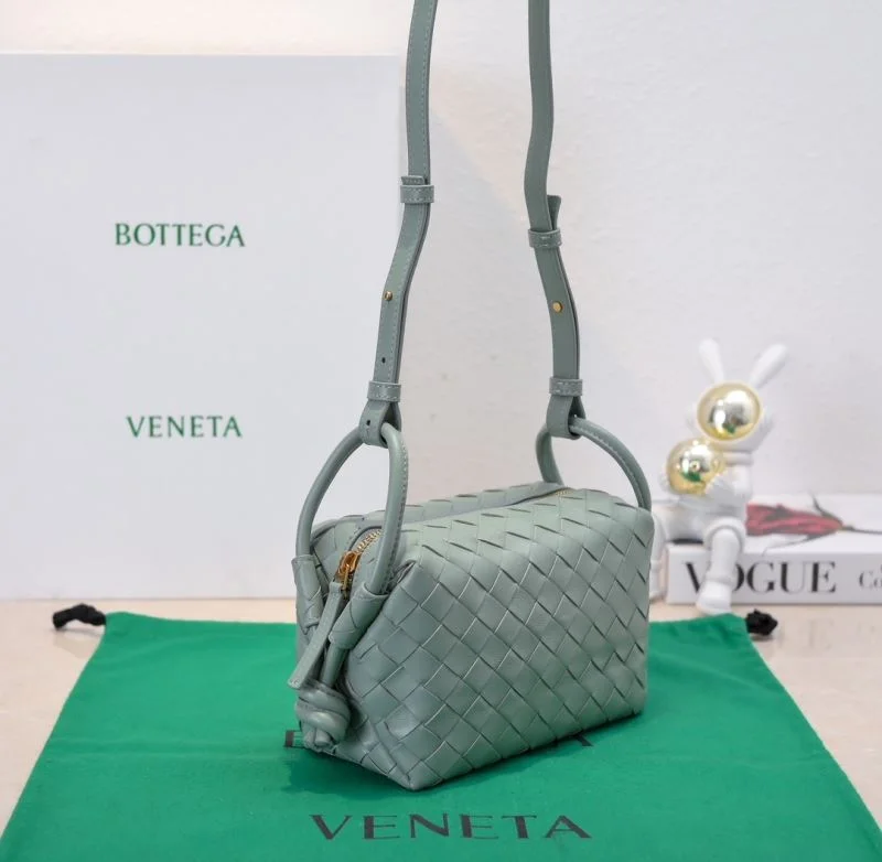 Accurate model Bottega Veneta Satchel Bags