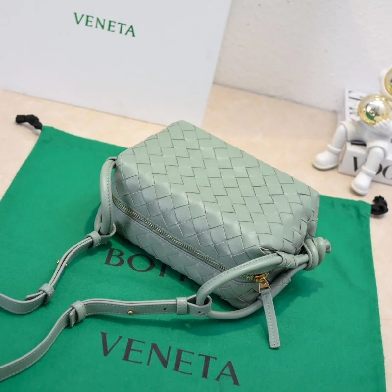 Accurate model Bottega Veneta Satchel Bags