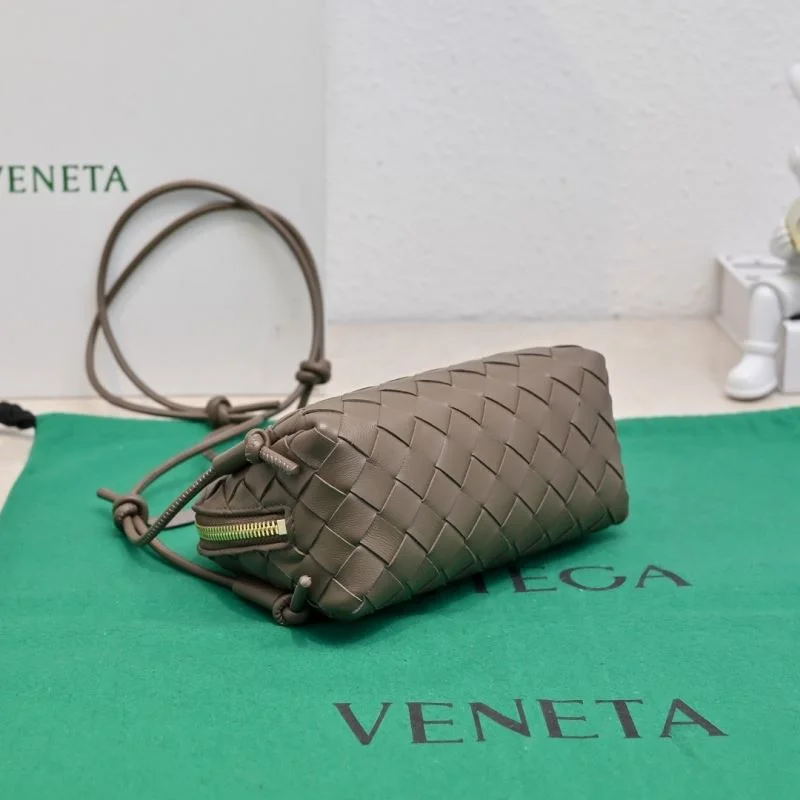 Indistinguishable Bottega Veneta Satchel Bags