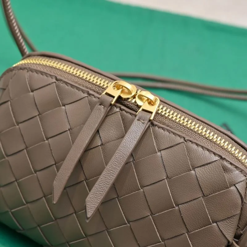 Indistinguishable Bottega Veneta Satchel Bags
